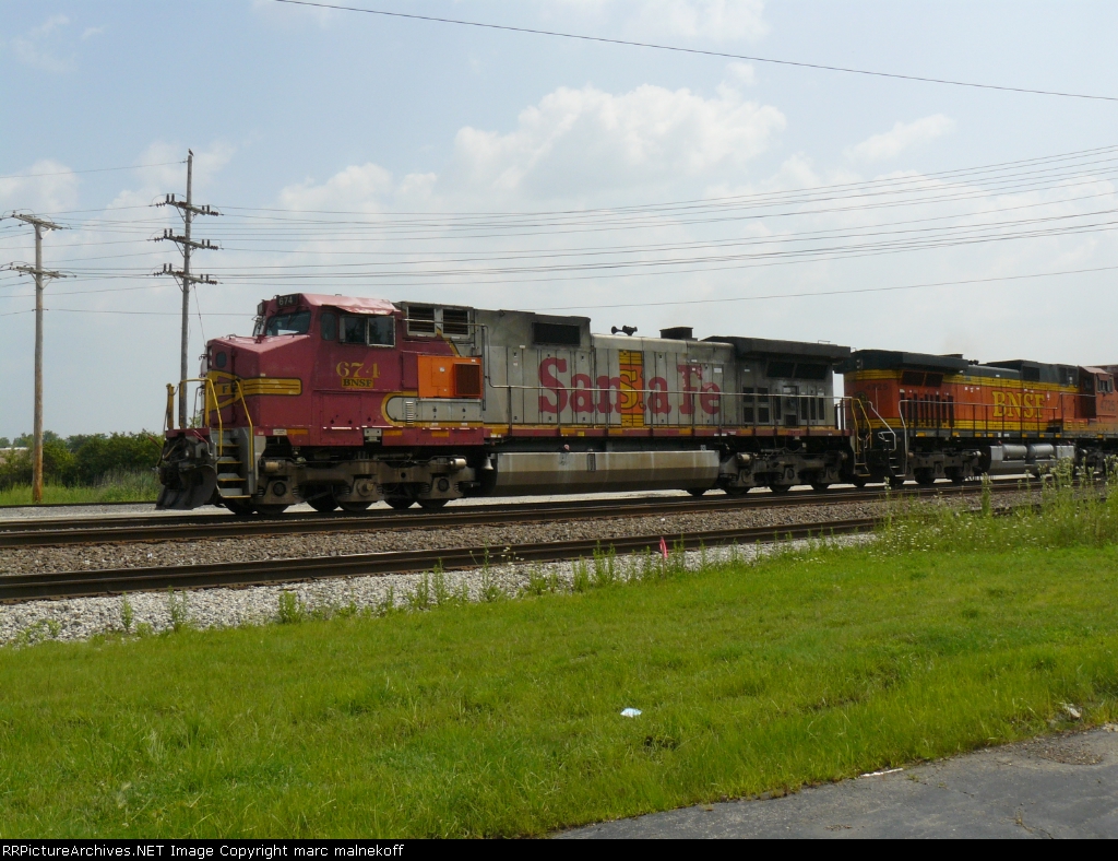 BNSF 674